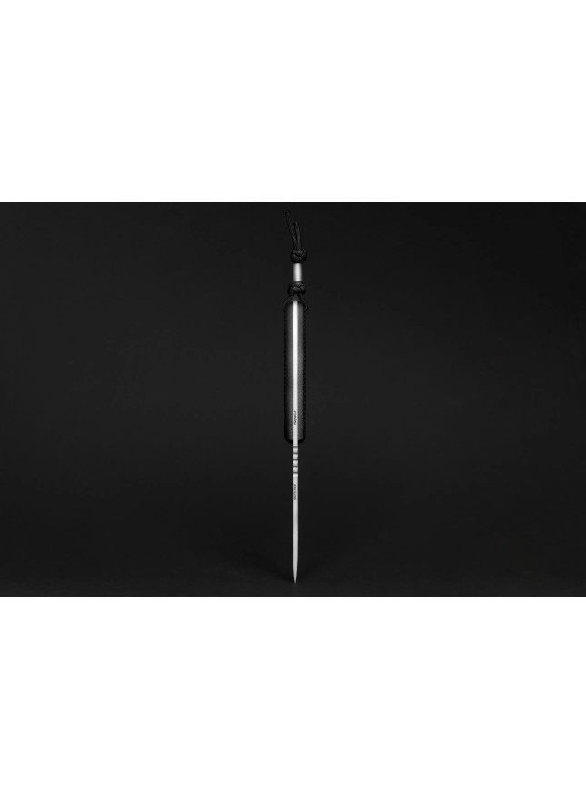 South Pole CPM-MagnaCut steel Satin Finish black Micarta handle black kydex